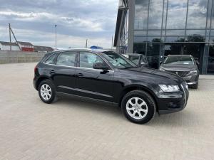 Melns Audi Q5 2010 Tauragė, ar dzinēja tilpumu 2.00 L un nobraukumu 269 tūkst. km par 8400 €, foto 3 vietnē AUTOMOTO.COM.LV