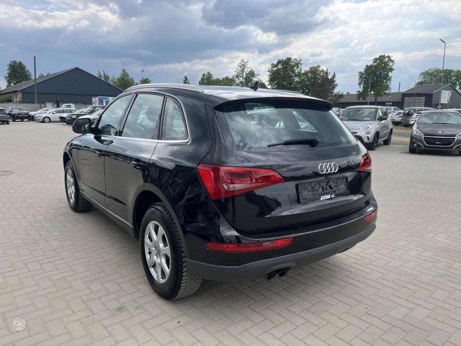 Melns Audi Q5 2010 Tauragė, ar dzinēja tilpumu 2.00 L un nobraukumu 269 tūkst. km par 8400 €, foto 11 vietnē AUTOMOTO.COM.LV