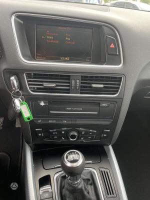Melns Audi Q5 2010 Tauragė, ar dzinēja tilpumu 2.00 L un nobraukumu 269 tūkst. km par 8400 €, foto 23 vietnē AUTOMOTO.COM.LV
