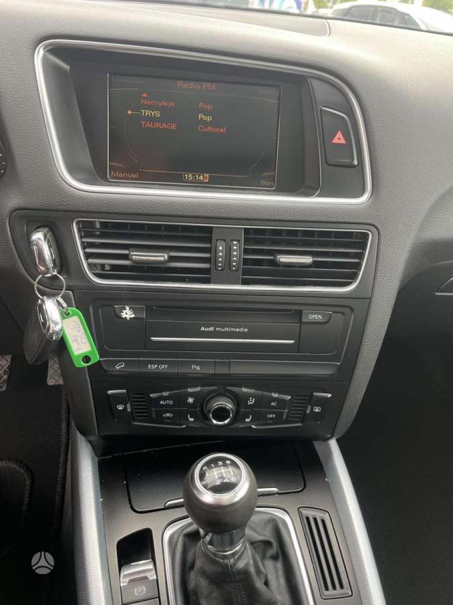 Melns Audi Q5 2010 Tauragė, ar dzinēja tilpumu 2.00 L un nobraukumu 269 tūkst. km par 8400 €, foto 23 vietnē AUTOMOTO.COM.LV