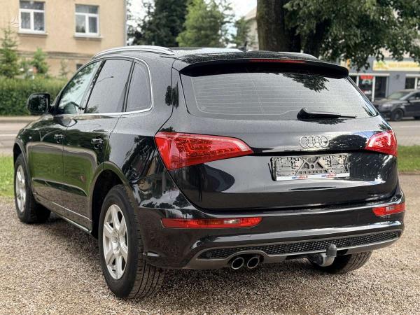 Black Audi Q5 2010 in Ukmerge, with an engine capacity of 1.97 L and mileage of 250 thousand km for 8950 €, photo 6 on AUTOMOTO.COM.LV