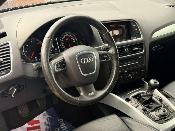 Black Audi Q5 2010 in Ukmerge, with an engine capacity of 1.97 L and mileage of 250 thousand km for 8950 €, photo 9 on AUTOMOTO.COM.LV