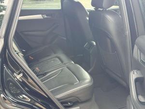 Black Audi Q5 2010 in Ukmerge, with an engine capacity of 1.97 L and mileage of 250 thousand km for 8950 €, photo 16 on AUTOMOTO.COM.LV