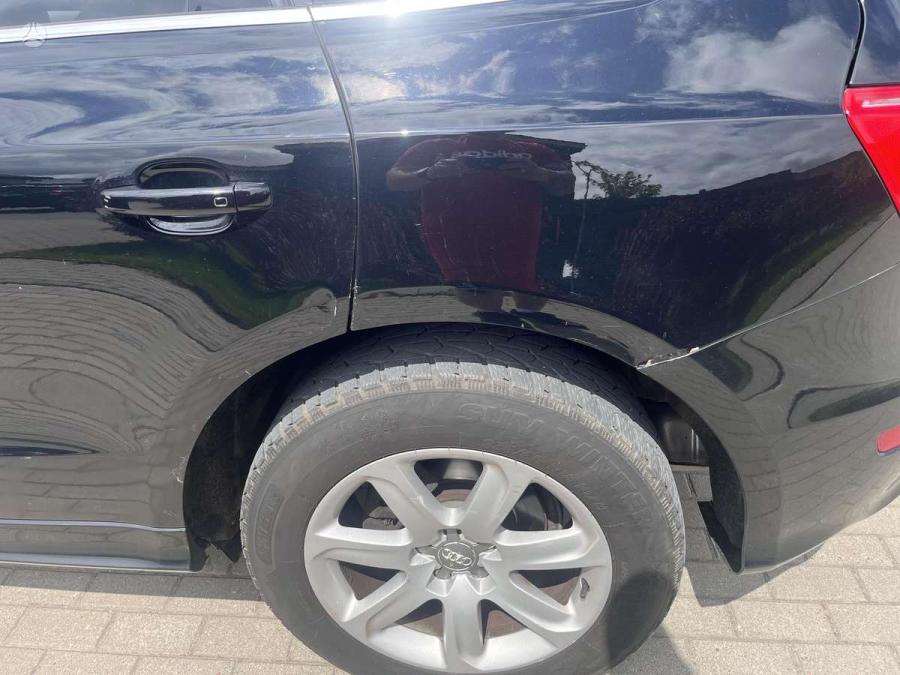 Melns Audi Q5 2010 Klaipėda, ar dzinēja tilpumu 3.20 L un nobraukumu 473 tūkst. km par 4200 €, foto 12 vietnē AUTOMOTO.COM.LV