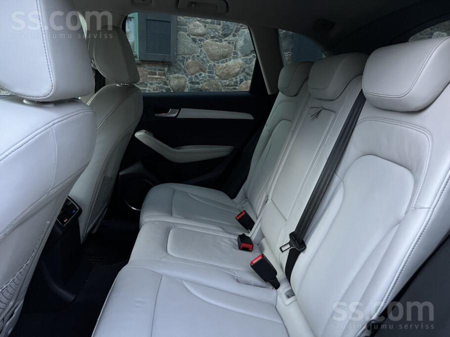 Black Audi Q5 2010 in Rezekne, with an engine capacity of 3.00 L and mileage of 244 thousand km for 11200 €, photo 9 on AUTOMOTO.COM.LV