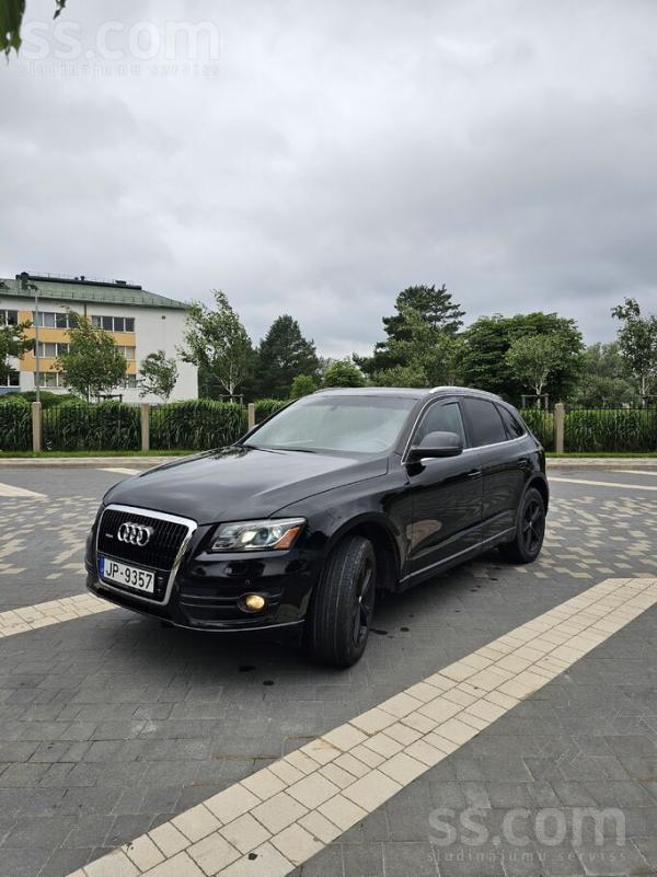 Melns Audi Q5 2010 Jelgava, ar dzinēja tilpumu 3.20 L un nobraukumu 165 tūkst. km par 6700 €, foto 3 vietnē AUTOMOTO.COM.LV