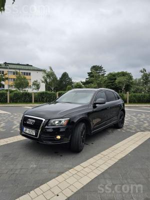 Melns Audi Q5 2010 Jelgava, ar dzinēja tilpumu 3.20 L un nobraukumu 165 tūkst. km par 6700 €, foto 4 vietnē AUTOMOTO.COM.LV