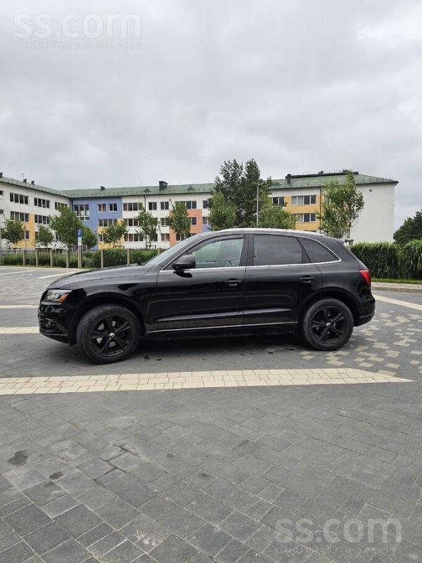 Melns Audi Q5 2010 Jelgava, ar dzinēja tilpumu 3.20 L un nobraukumu 165 tūkst. km par 6700 €, foto 4 vietnē AUTOMOTO.COM.LV