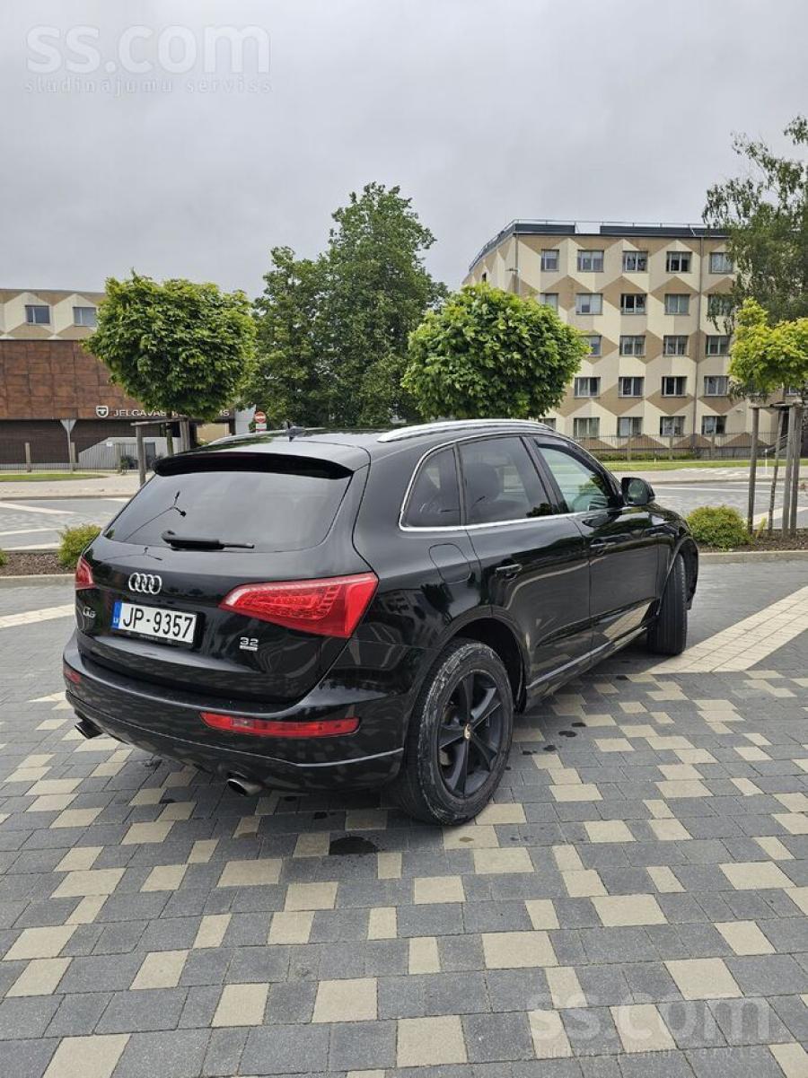 Melns Audi Q5 2010 Jelgava, ar dzinēja tilpumu 3.20 L un nobraukumu 165 tūkst. km par 6700 €, foto 8 vietnē AUTOMOTO.COM.LV