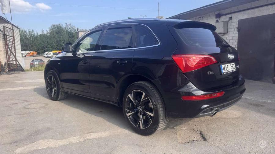 Black Audi Q5 2010 in Kaunas, with an engine capacity of 2.97 L and mileage of 335 thousand km for 10800 €, photo 6 on AUTOMOTO.COM.LV