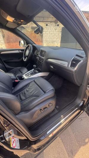 Black Audi Q5 2010 in Kaunas, with an engine capacity of 2.97 L and mileage of 335 thousand km for 10800 €, photo 10 on AUTOMOTO.COM.LV