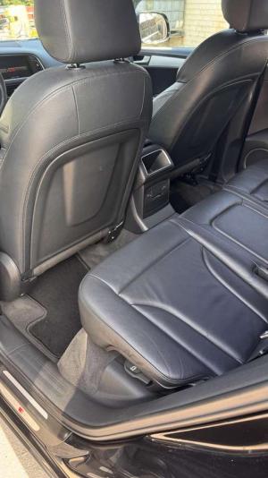 Black Audi Q5 2010 in Kaunas, with an engine capacity of 2.97 L and mileage of 335 thousand km for 10800 €, photo 16 on AUTOMOTO.COM.LV