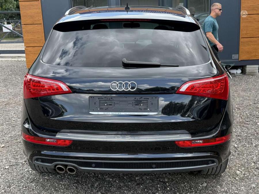 Melns Audi Q5 2010 Kauņa, ar dzinēja tilpumu 2.00 L un nobraukumu 229 tūkst. km par 9500 €, foto 6 vietnē AUTOMOTO.COM.LV