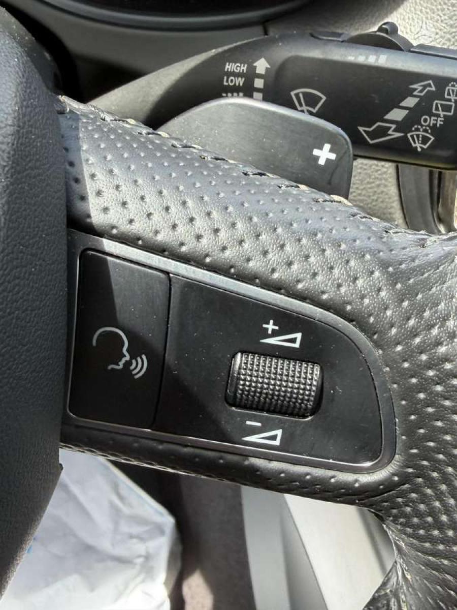 Melns Audi Q5 2010 Kauņa, ar dzinēja tilpumu 2.00 L un nobraukumu 229 tūkst. km par 9500 €, foto 20 vietnē AUTOMOTO.COM.LV