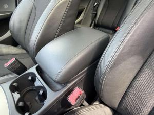 Melns Audi Q5 2010 Kauņa, ar dzinēja tilpumu 2.00 L un nobraukumu 229 tūkst. km par 9500 €, foto 23 vietnē AUTOMOTO.COM.LV