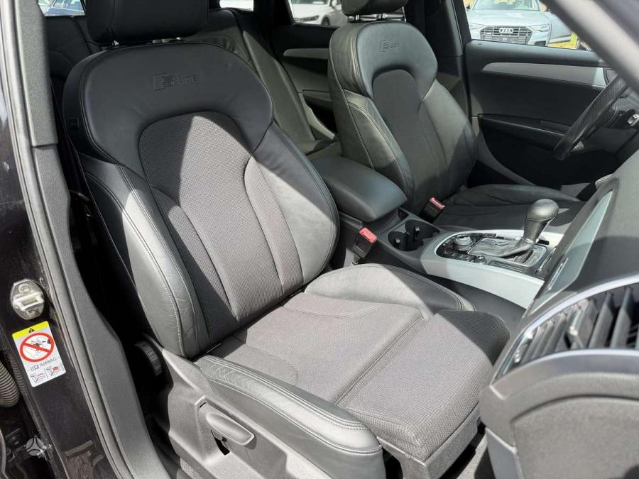 Melns Audi Q5 2010 Kauņa, ar dzinēja tilpumu 2.00 L un nobraukumu 229 tūkst. km par 9500 €, foto 26 vietnē AUTOMOTO.COM.LV