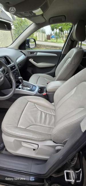 Melns Audi Q5 2010 Panevēža, ar dzinēja tilpumu 1.97 L un nobraukumu 285 tūkst. km par 8600 €, foto 14 vietnē AUTOMOTO.COM.LV
