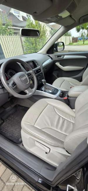 Melns Audi Q5 2010 Panevēža, ar dzinēja tilpumu 1.97 L un nobraukumu 285 tūkst. km par 8600 €, foto 15 vietnē AUTOMOTO.COM.LV