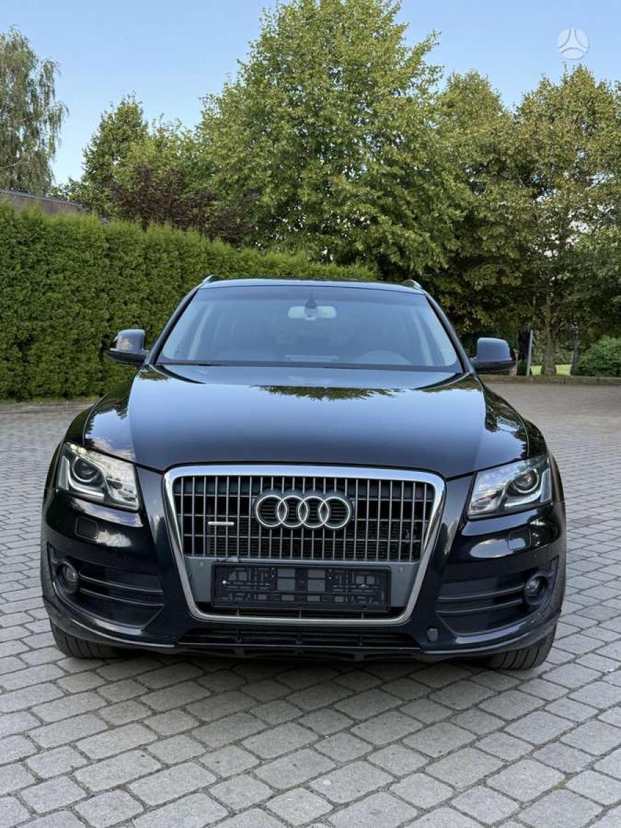 Melns Audi Q5 2010 Kaišiadorys, ar dzinēja tilpumu 1.97 L un nobraukumu 325 tūkst. km par 8600 €, foto 1 vietnē AUTOMOTO.COM.LV