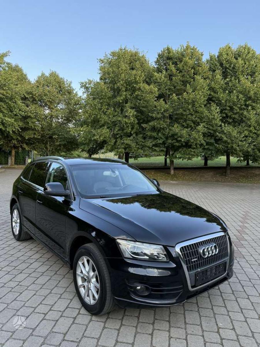 Melns Audi Q5 2010 Kaišiadorys, ar dzinēja tilpumu 1.97 L un nobraukumu 325 tūkst. km par 8600 €, foto 5 vietnē AUTOMOTO.COM.LV