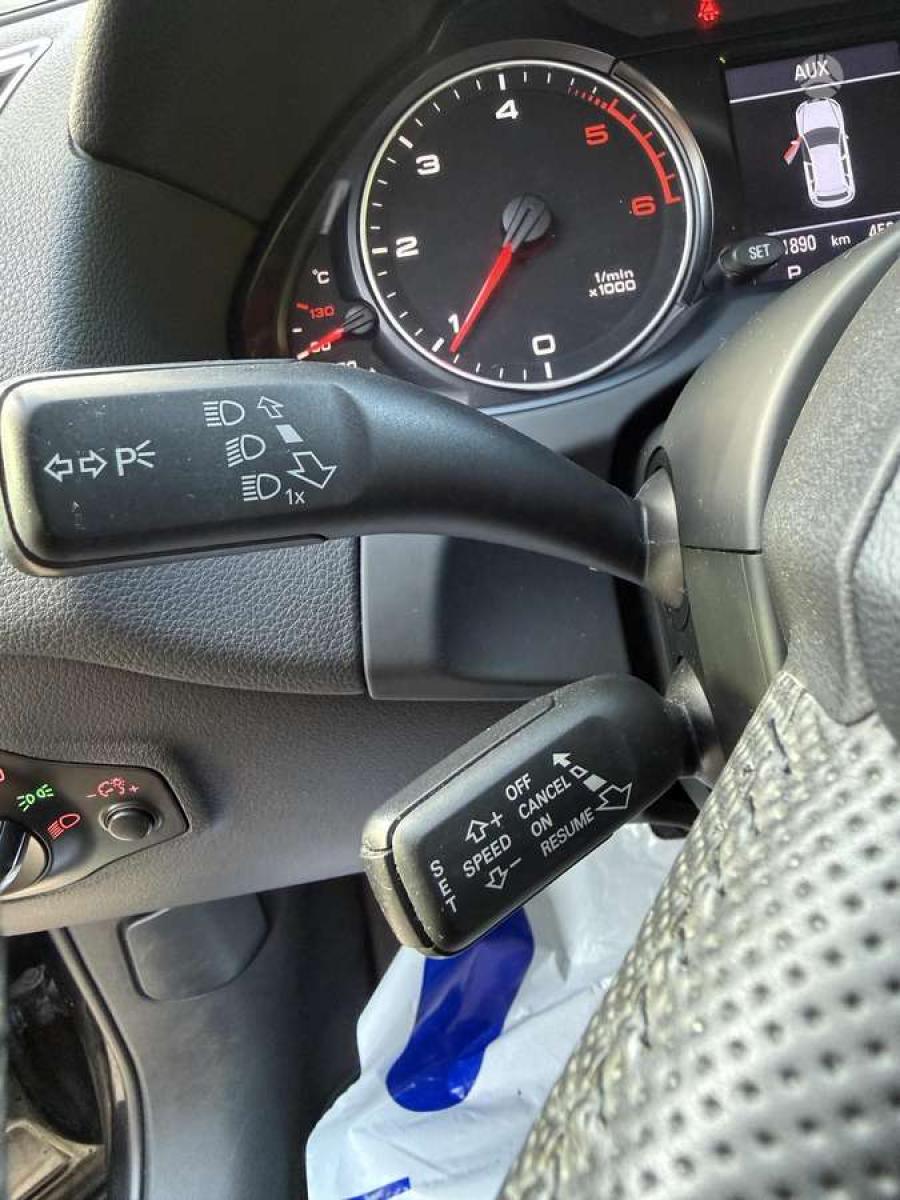 Melns Audi Q5 2010 Kaišiadorys, ar dzinēja tilpumu 1.97 L un nobraukumu 325 tūkst. km par 8600 €, foto 43 vietnē AUTOMOTO.COM.LV