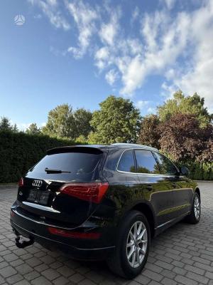 Melns Audi Q5 2010 Kaišiadorys, ar dzinēja tilpumu 1.97 L un nobraukumu 325 tūkst. km par 8600 €, foto 20 vietnē AUTOMOTO.COM.LV