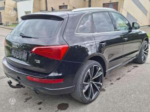 Black Audi Q5 2010 in Ukmerge, with an engine capacity of 1.98 L and mileage of 269 thousand km for 7500 €, photo 4 on AUTOMOTO.COM.LV