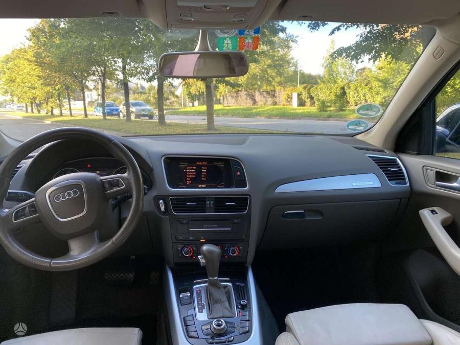 Melns Audi Q5 2010 Šauļi, ar dzinēja tilpumu 2.97 L un nobraukumu 240 tūkst. km par 6999 €, foto 11 vietnē AUTOMOTO.COM.LV