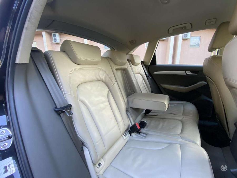 Melns Audi Q5 2010 Šauļi, ar dzinēja tilpumu 2.97 L un nobraukumu 240 tūkst. km par 6999 €, foto 13 vietnē AUTOMOTO.COM.LV