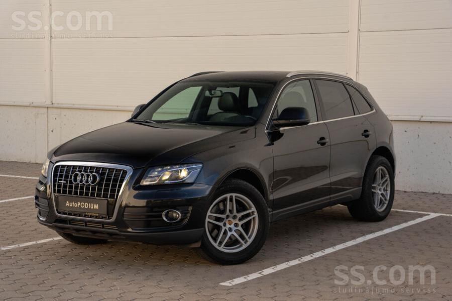 Black Audi Q5 2010 in Riga, with an engine capacity of 3.00 L and mileage of 219 thousand km for 10650 €, photo 1 on AUTOMOTO.COM.LV