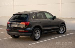 Black Audi Q5 2010 in Riga, with an engine capacity of 3.00 L and mileage of 219 thousand km for 10650 €, photo 7 on AUTOMOTO.COM.LV