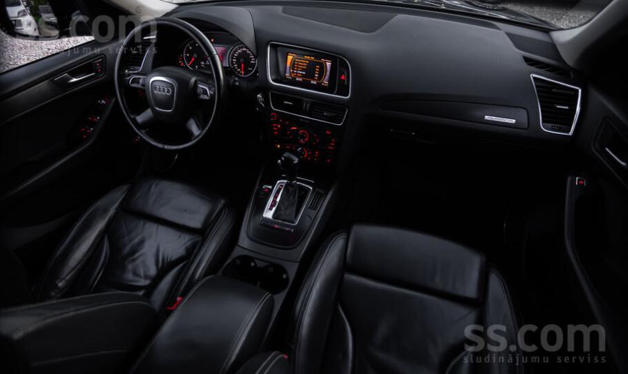Melns Audi Q5 2010 Jelgava, ar dzinēja tilpumu 2.00 L un nobraukumu 353 tūkst. km par 10000 €, foto 9 vietnē AUTOMOTO.COM.LV