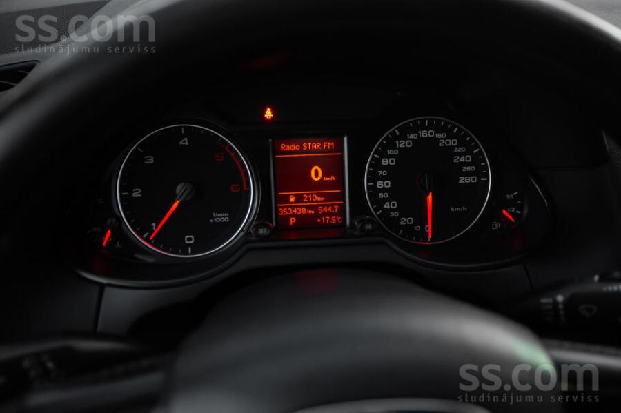 Melns Audi Q5 2010 Jelgava, ar dzinēja tilpumu 2.00 L un nobraukumu 353 tūkst. km par 10000 €, foto 23 vietnē AUTOMOTO.COM.LV