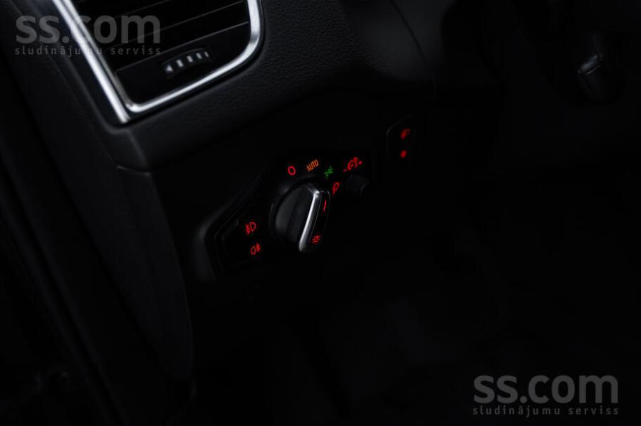 Melns Audi Q5 2010 Jelgava, ar dzinēja tilpumu 2.00 L un nobraukumu 353 tūkst. km par 10000 €, foto 24 vietnē AUTOMOTO.COM.LV
