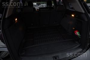 Melns Audi Q5 2010 Jelgava, ar dzinēja tilpumu 2.00 L un nobraukumu 353 tūkst. km par 10000 €, foto 28 vietnē AUTOMOTO.COM.LV