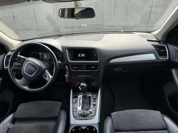 Ауди Ку 5 2010 в Вильнюс на AUTOMOTO.COM.LV Черный Ауди Ку 5 2010 в Вильнюс, объемом двигателя 1.97 л и пробегом 254 тыс. км за 8000 €, фото 11 на AUTOMOTO.COM.LV