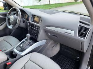 Melns Audi Q5 2010 Šauļi, ar dzinēja tilpumu 2.00 L un nobraukumu 285 tūkst. km par 6990 €, foto 8 vietnē AUTOMOTO.COM.LV