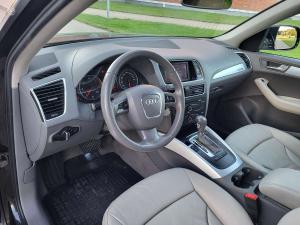 Melns Audi Q5 2010 Šauļi, ar dzinēja tilpumu 2.00 L un nobraukumu 285 tūkst. km par 6990 €, foto 9 vietnē AUTOMOTO.COM.LV