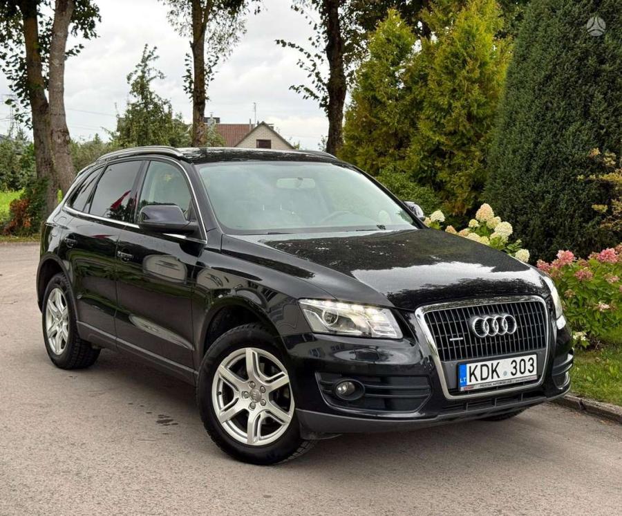 Melns Audi Q5 2010 Šauļi, ar dzinēja tilpumu 2.00 L un nobraukumu 285 tūkst. km par 6990 €, foto 13 vietnē AUTOMOTO.COM.LV