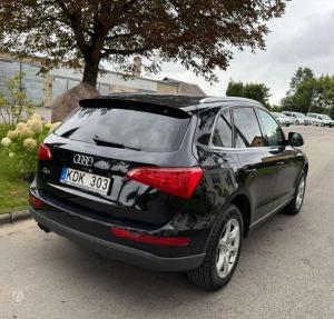 Melns Audi Q5 2010 Šauļi, ar dzinēja tilpumu 2.00 L un nobraukumu 285 tūkst. km par 6990 €, foto 18 vietnē AUTOMOTO.COM.LV