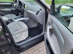 Melns Audi Q5 2010 Šauļi, ar dzinēja tilpumu 2.00 L un nobraukumu 285 tūkst. km par 6990 €, foto 20 vietnē AUTOMOTO.COM.LV