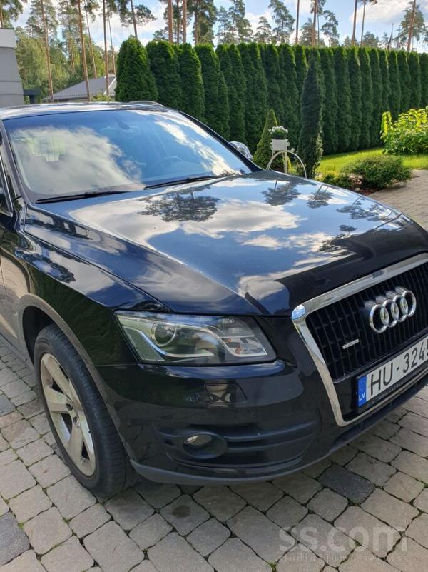 Melns Audi Q5 2010 Rīga, ar dzinēja tilpumu 3.00 L un nobraukumu 225 tūkst. km par 8000 €, foto 3 vietnē AUTOMOTO.COM.LV