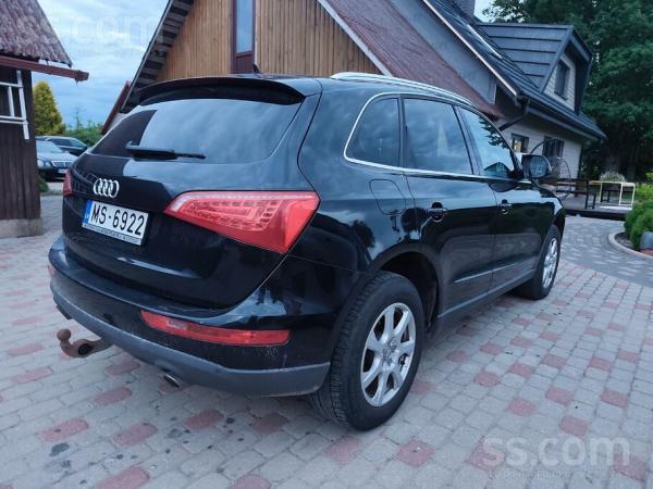 Black Audi Q5 2010 in Valmiera, with an engine capacity of 3.00 L and mileage of 438 thousand km for 5800 €, photo 5 on AUTOMOTO.COM.LV