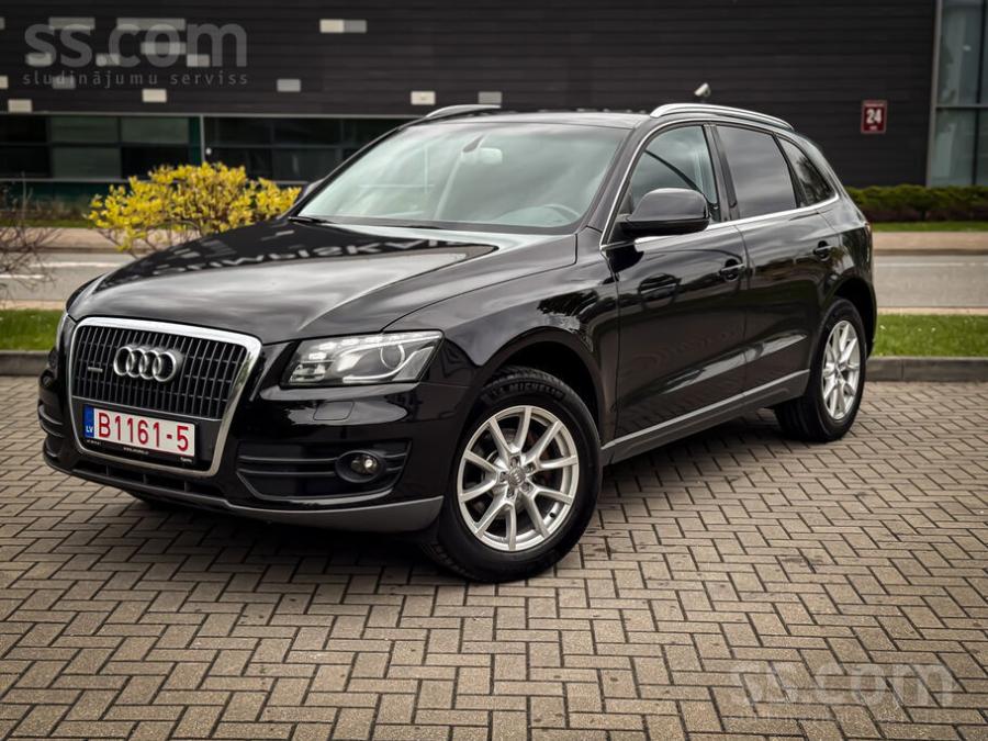 Melns Audi Q5 2011 Jelgava, ar dzinēja tilpumu 2.00 L un nobraukumu 0 tūkst. km par 11990 €, foto 2 vietnē AUTOMOTO.COM.LV