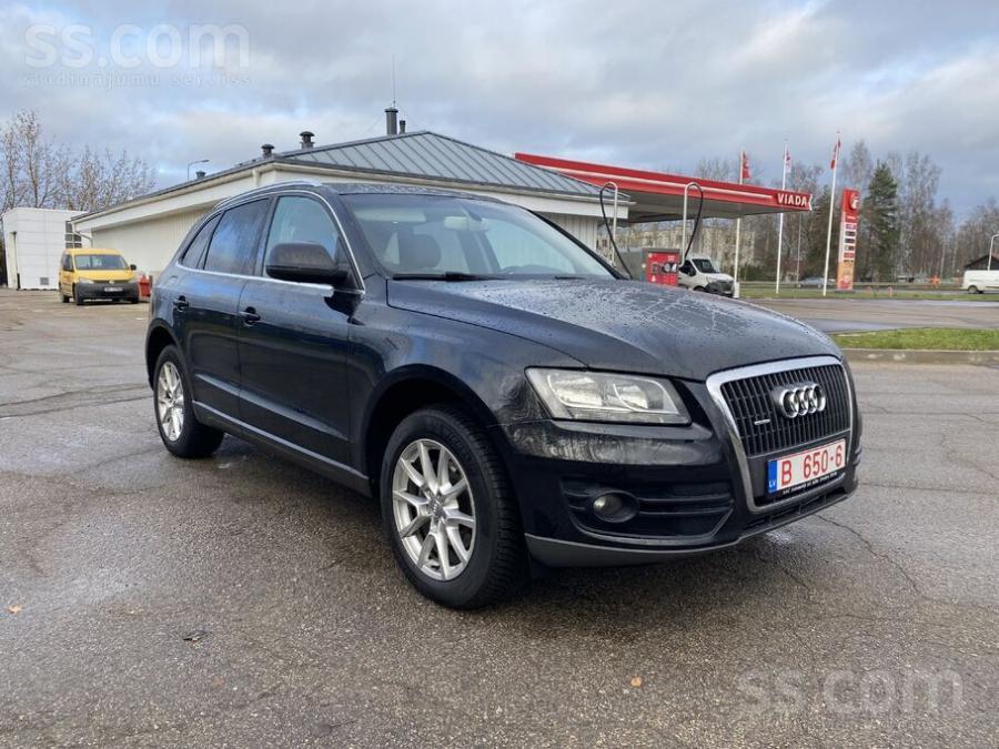 Black Audi Q5 2011 in Riga, with an engine capacity of 2.00 L and mileage of 0 thousand km for 9990 €, photo 3 on AUTOMOTO.COM.LV