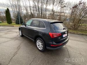 Black Audi Q5 2011 in Riga, with an engine capacity of 2.00 L and mileage of 0 thousand km for 9990 €, photo 7 on AUTOMOTO.COM.LV