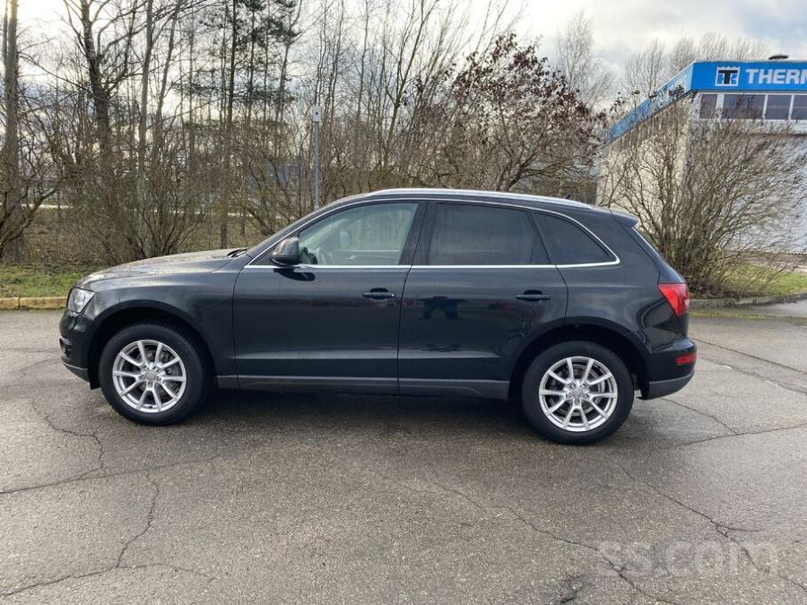 Black Audi Q5 2011 in Riga, with an engine capacity of 2.00 L and mileage of 0 thousand km for 9990 €, photo 8 on AUTOMOTO.COM.LV