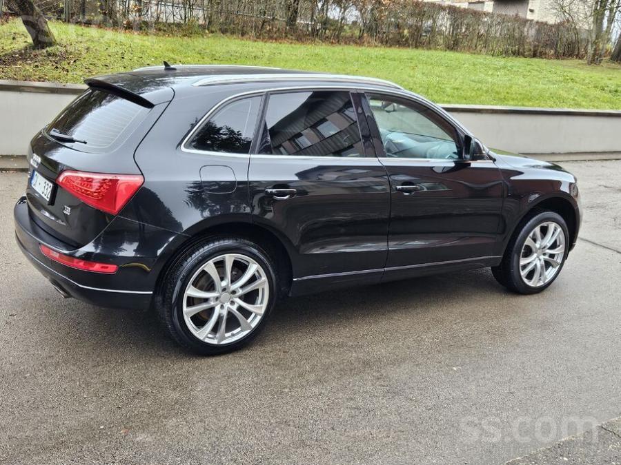 Black Audi Q5 2011 in Jekabpils, with an engine capacity of 3.00 L and mileage of 251 thousand km for 9990 €, photo 6 on AUTOMOTO.COM.LV