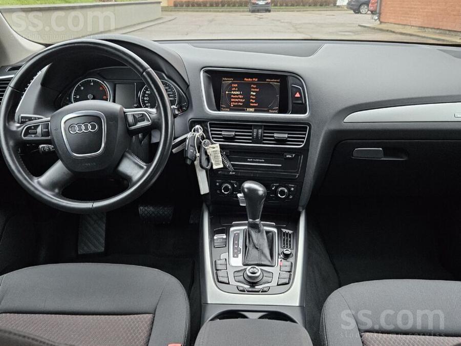 Black Audi Q5 2011 in Jekabpils, with an engine capacity of 3.00 L and mileage of 251 thousand km for 9990 €, photo 20 on AUTOMOTO.COM.LV