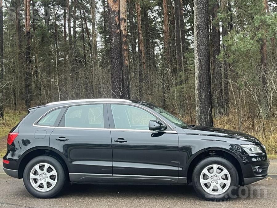 Black Audi Q5 2011 in Valmiera, with an engine capacity of 2.00 L and mileage of 0 thousand km for 11700 €, photo 6 on AUTOMOTO.COM.LV